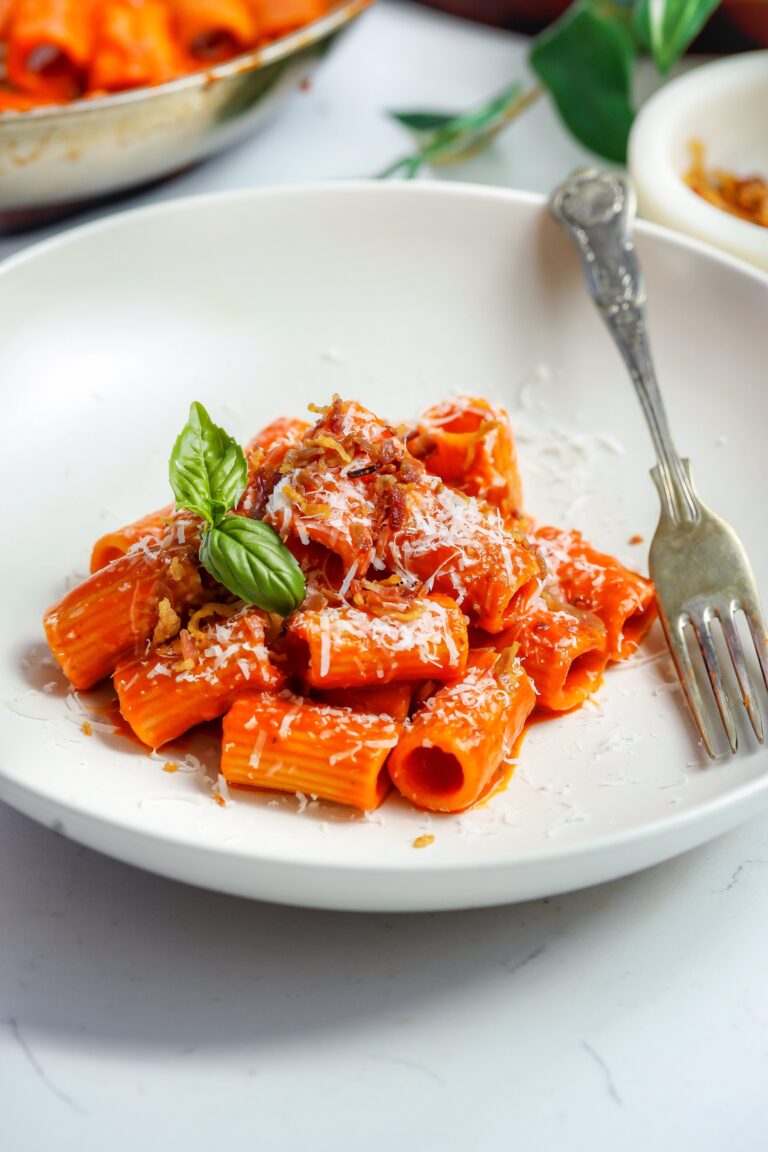 Roasted Red Pepper Rigatoni - Food My Muse